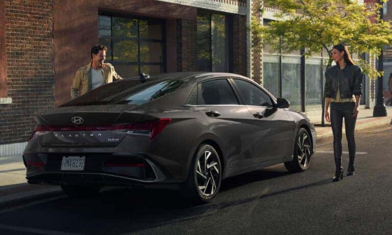Hyundai Elantra Hybrid Overview | Hybrid Engine, Colors, & Models for ...